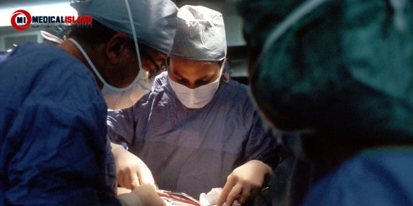 Recovery After Throat Cancer Surgery: What Do You Need to Know?